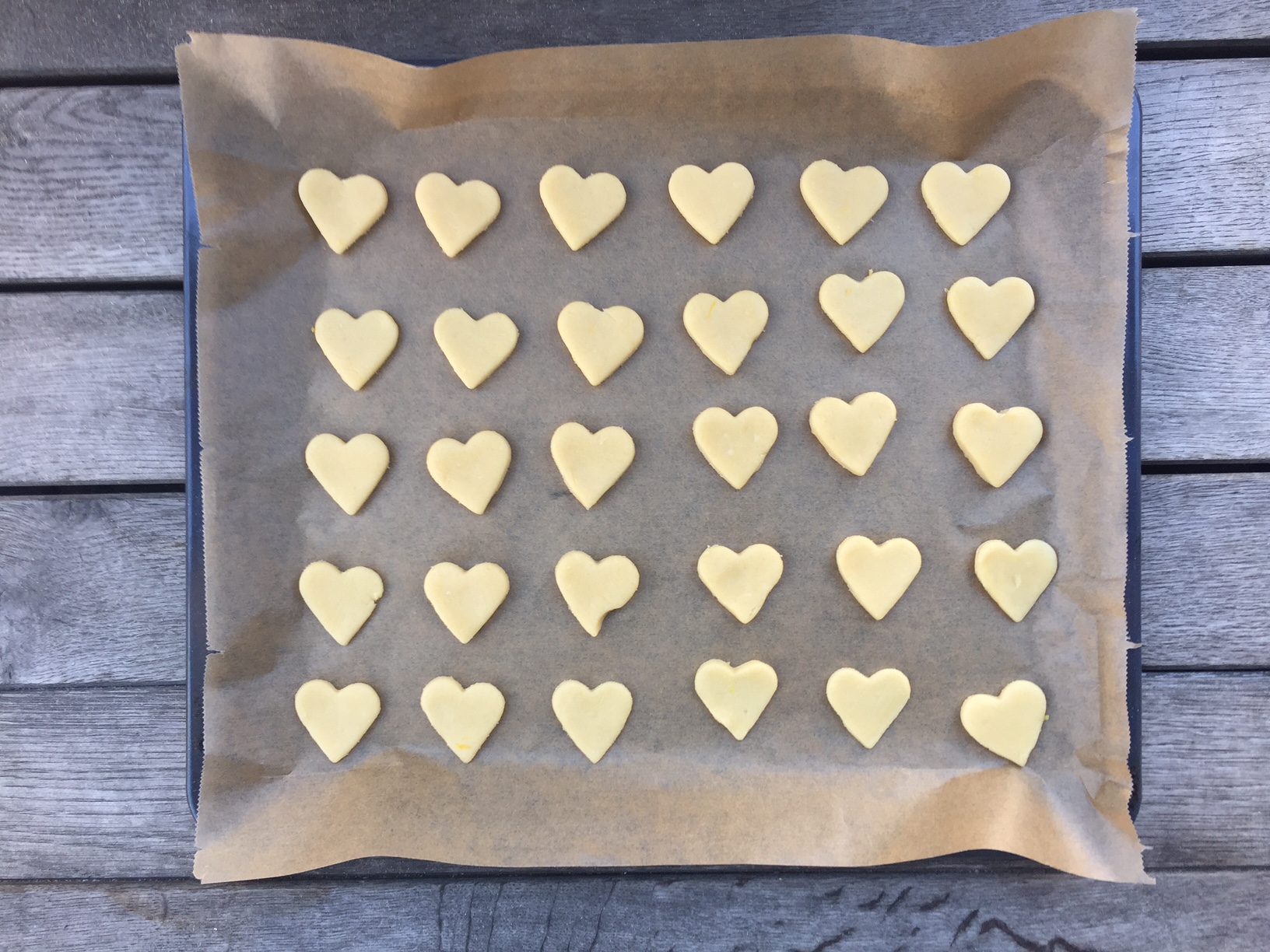 Mailänderli Butter Cookies (Swiss Christmas Cookies) – Prettaly ...